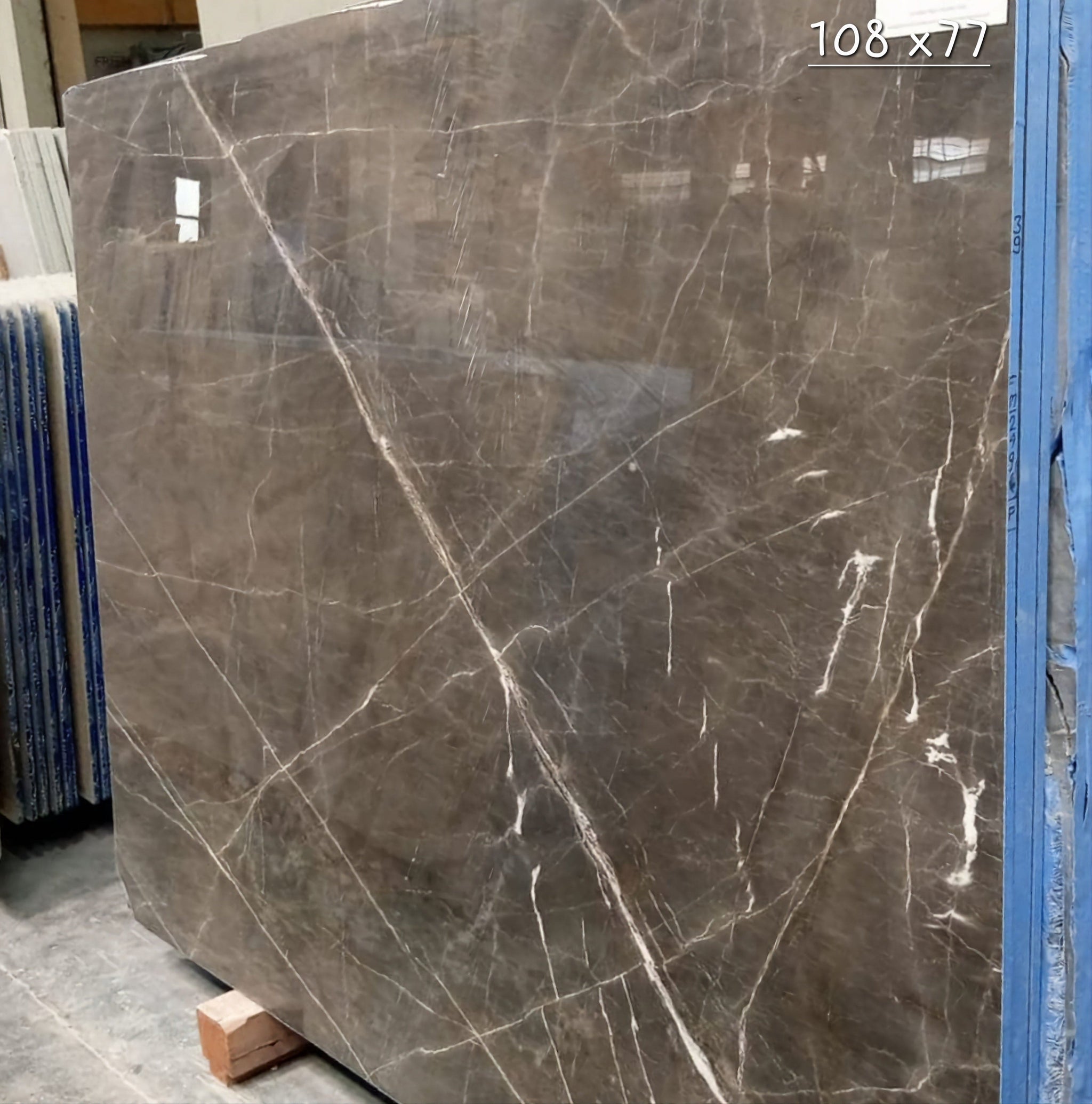 Grigio Armani Marble – Rynestone